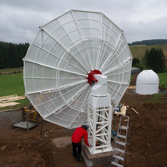 SPIDER 500A professional radio telescope installed in Scotland